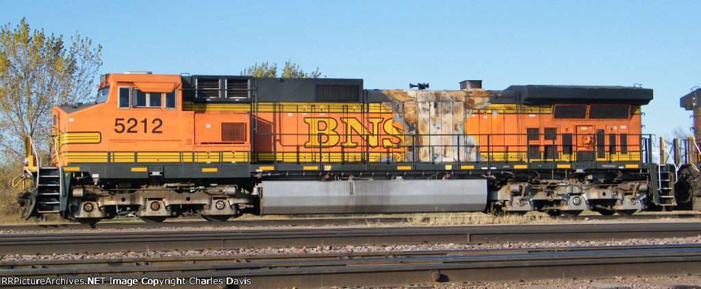 BNSF 5212 BLISTERED PAINT CAUSED BY? SEEN SEVERAL